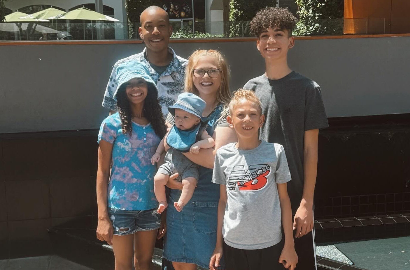 Strengthening Family Bonds: The Power Of Shared Moments | ITSMETIFFANY